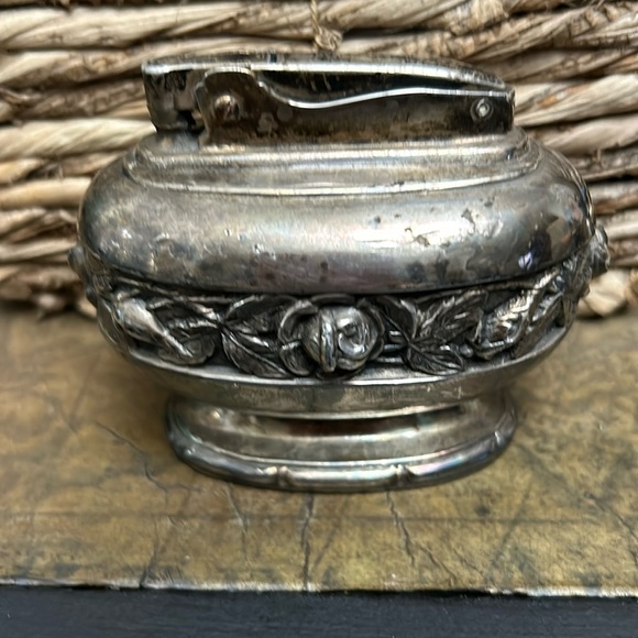 Accents | Fancy Vintage Ronson Table Lighter | Poshmark